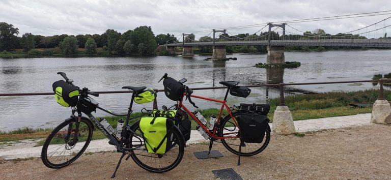 Euro Vélo 6 - La Loire à Vélo, carte et hébergements | Cher | Indre-et ...